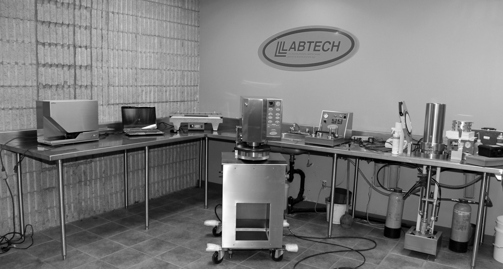 About us - LabTechLabTech